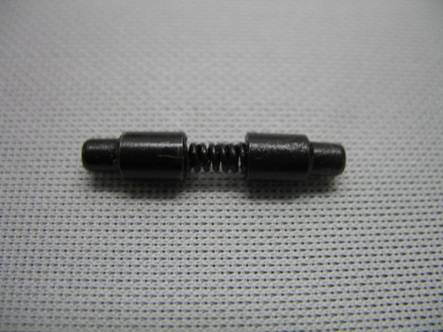 C52, Safety spring and plunger